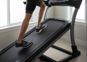 How to Decide on the Best Incline Treadmill Plus Our Top Pick
