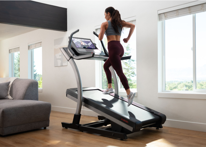 How to Decide on the Best Incline Treadmill Plus Our Top Pick