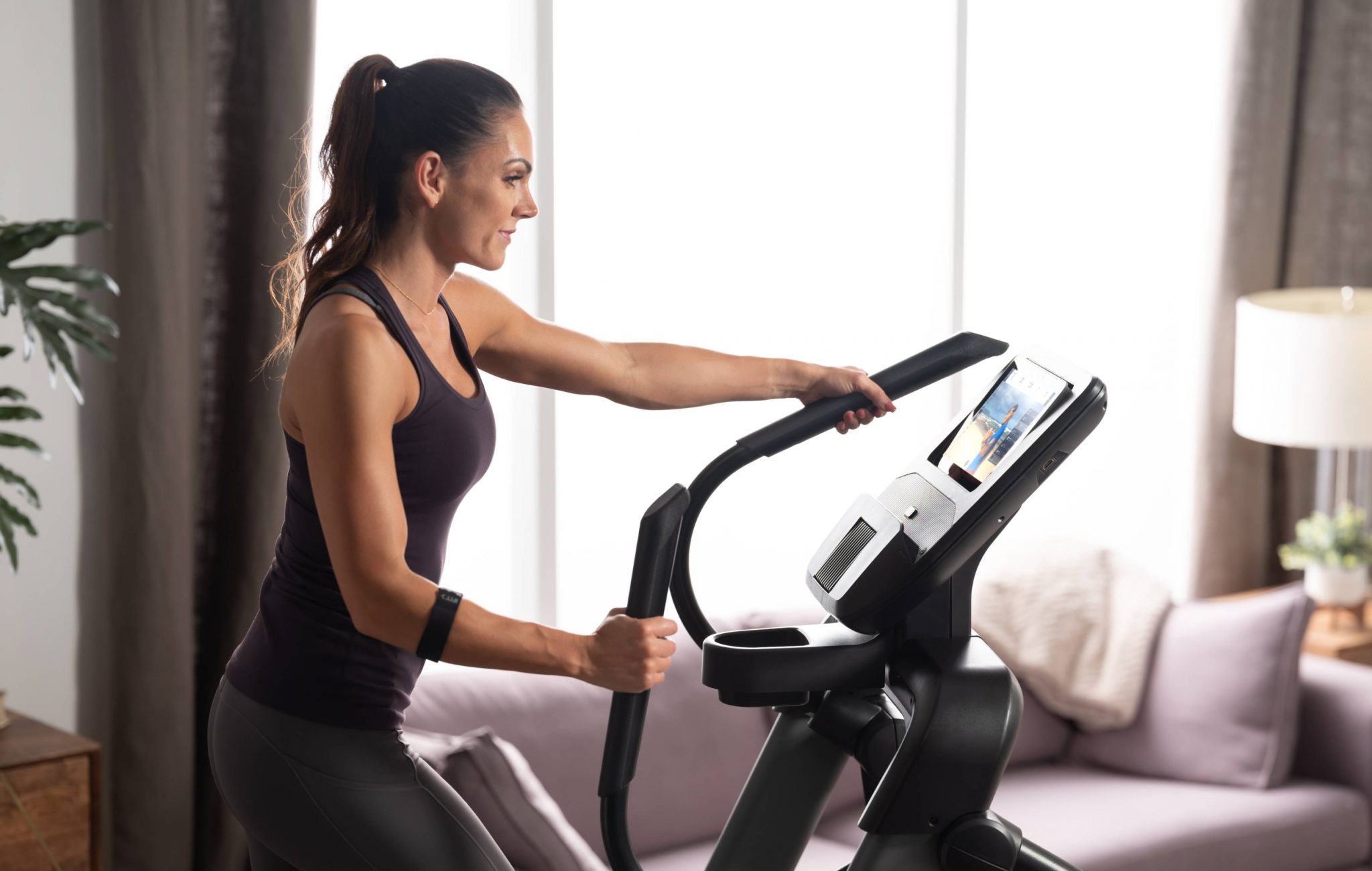 Ellipticals vs. Treadmills: How to Decide Which One Is Best